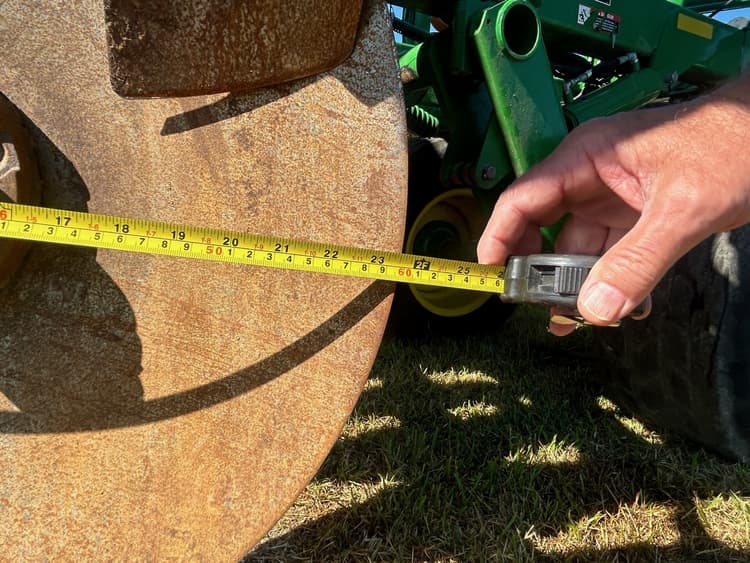 2023 John Deere 2633 LT FOLD DISK - 36'5" - Shoppa's Farm Supply